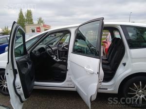 White Ford S-Max 2011 in Riga, with an engine capacity of 2.00 L and mileage of 277 thousand km for 4800 €, photo 24 on AUTOMOTO.COM.LV