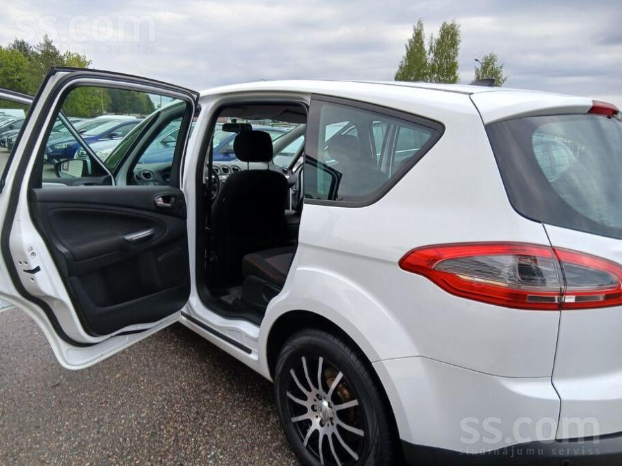 White Ford S-Max 2011 in Riga, with an engine capacity of 2.00 L and mileage of 277 thousand km for 4800 €, photo 25 on AUTOMOTO.COM.LV