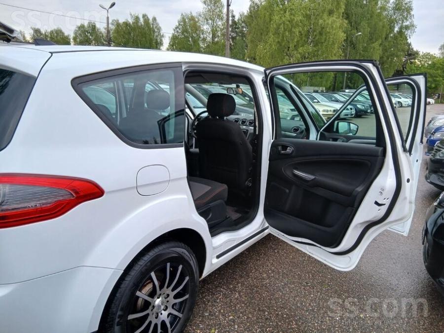 White Ford S-Max 2011 in Riga, with an engine capacity of 2.00 L and mileage of 277 thousand km for 4800 €, photo 27 on AUTOMOTO.COM.LV