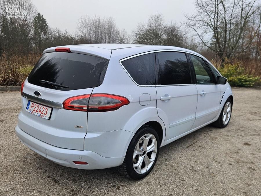 White Ford S-Max 2011 in Sirvintos, with an engine capacity of 2.00 L and mileage of 290 thousand km for 5500 €, photo 4 on AUTOMOTO.COM.LV