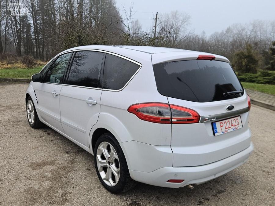 White Ford S-Max 2011 in Sirvintos, with an engine capacity of 2.00 L and mileage of 290 thousand km for 5500 €, photo 6 on AUTOMOTO.COM.LV