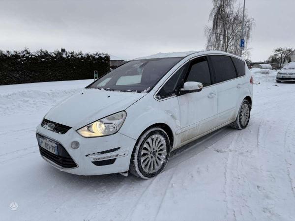 White Ford S-Max 2011 in Taurage, with an engine capacity of 2.00 L and mileage of 240 thousand km for 3200 €, photo 1 on AUTOMOTO.COM.LV