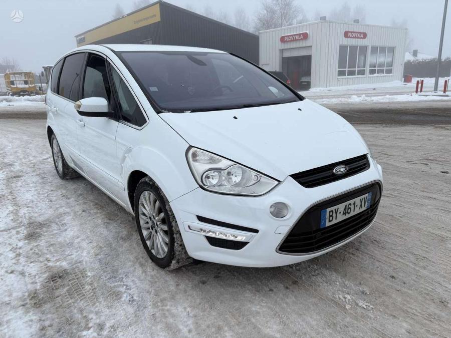 White Ford S-Max 2011 in Taurage, with an engine capacity of 2.00 L and mileage of 240 thousand km for 3150 €, photo 7 on AUTOMOTO.COM.LV