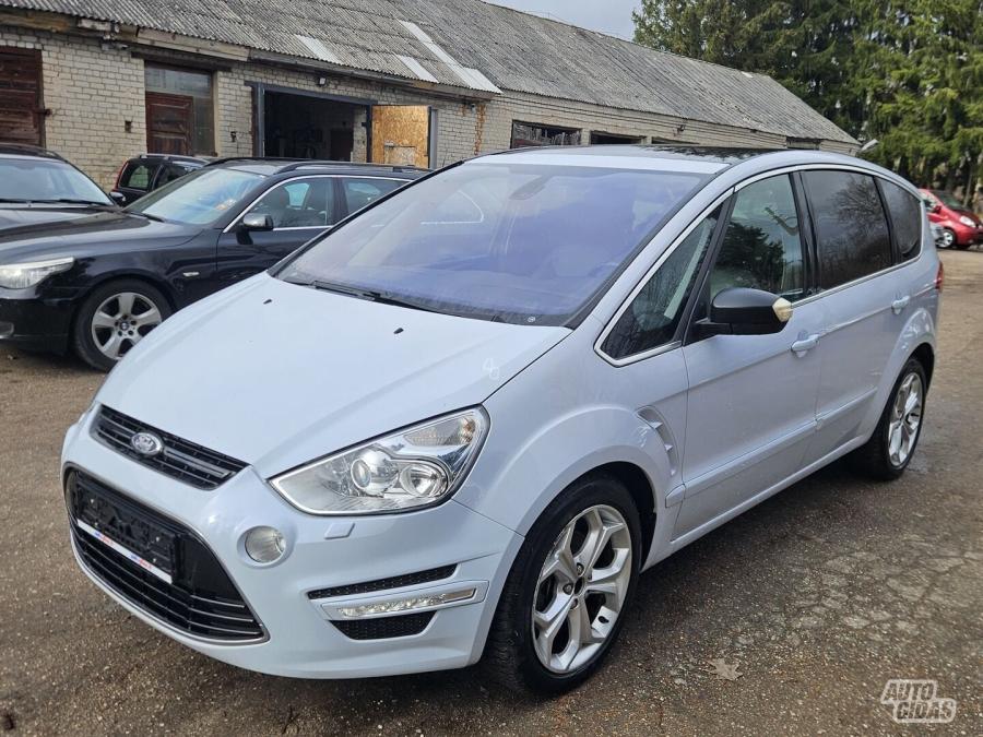 White Ford S-Max 2011 in Sirvintos, with an engine capacity of 2.00 L and mileage of 290 thousand km for 4999 €, photo 1 on AUTOMOTO.COM.LV
