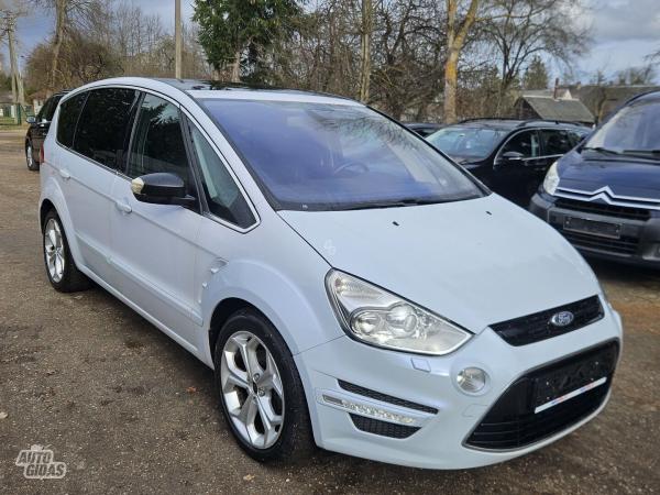 White Ford S-Max 2011 in Sirvintos, with an engine capacity of 2.00 L and mileage of 290 thousand km for 4999 €, photo 3 on AUTOMOTO.COM.LV