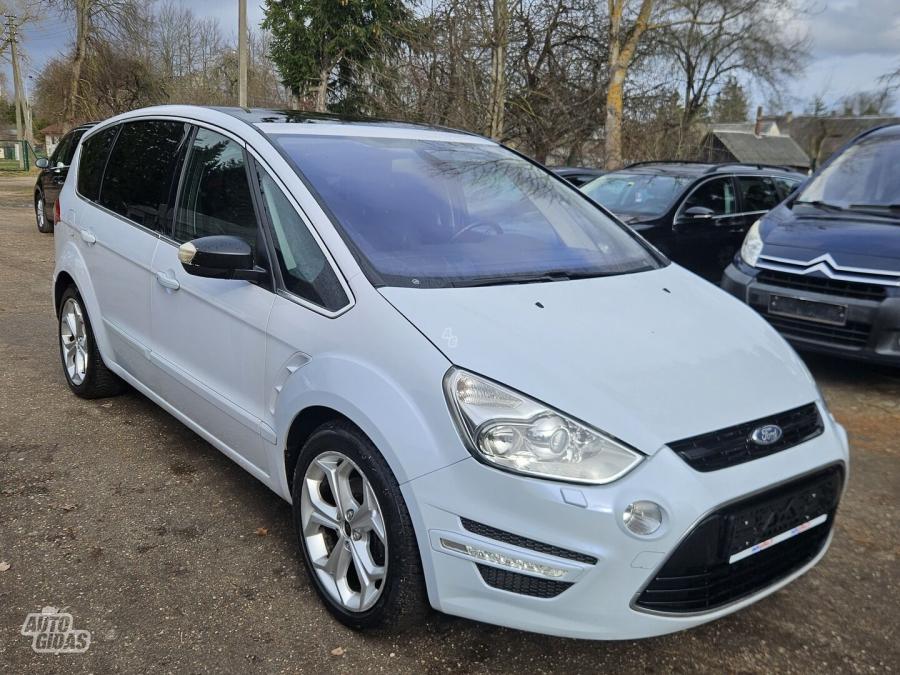 White Ford S-Max 2011 in Sirvintos, with an engine capacity of 2.00 L and mileage of 290 thousand km for 4999 €, photo 4 on AUTOMOTO.COM.LV