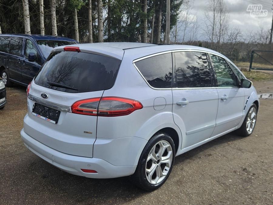 White Ford S-Max 2011 in Sirvintos, with an engine capacity of 2.00 L and mileage of 290 thousand km for 4999 €, photo 7 on AUTOMOTO.COM.LV