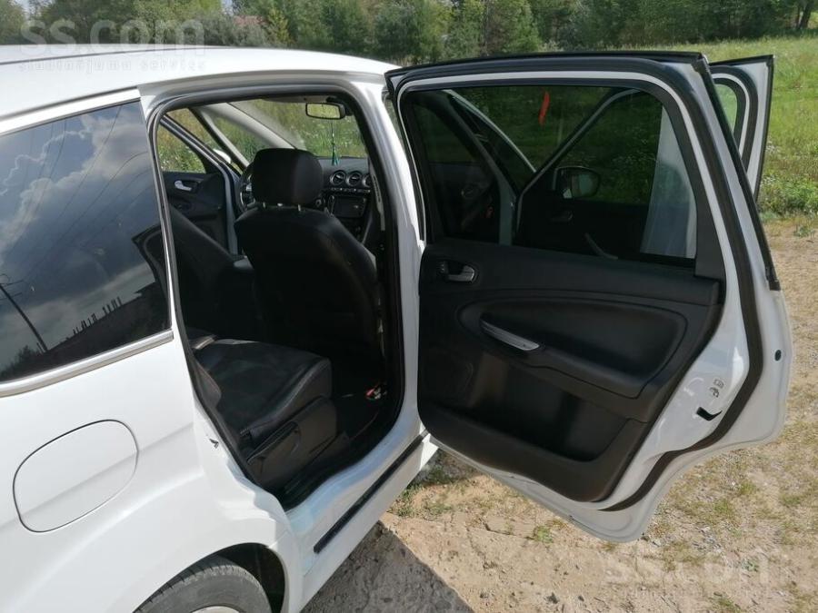White Ford S-Max 2011 in Daugavpils, with an engine capacity of 2.20 L and mileage of 298 thousand km for 5500 €, photo 17 on AUTOMOTO.COM.LV