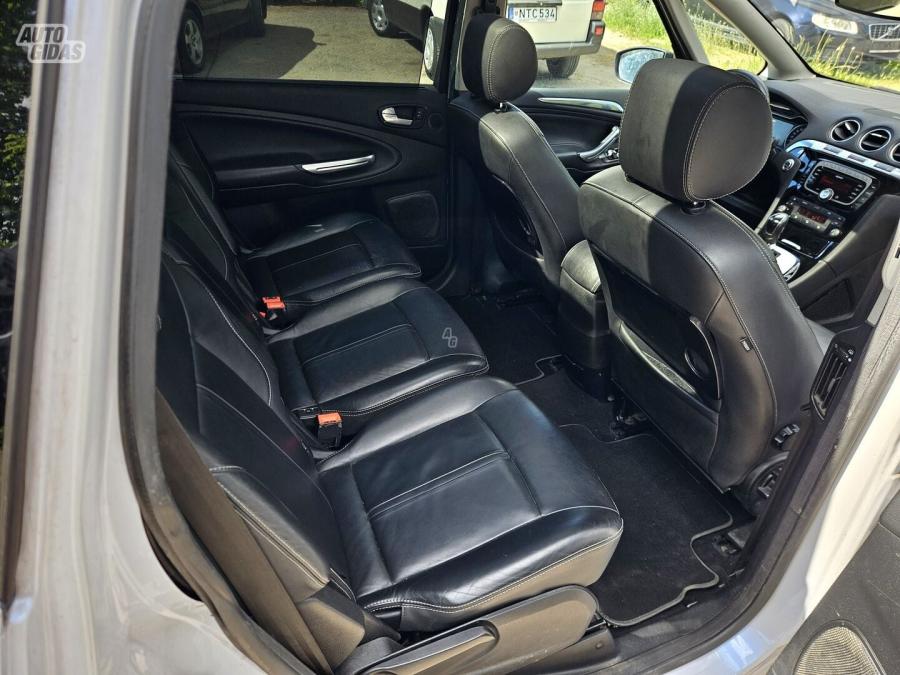 White Ford S-Max 2011 in Sirvintos, with an engine capacity of 2.00 L and mileage of 255 thousand km for 4999 €, photo 10 on AUTOMOTO.COM.LV