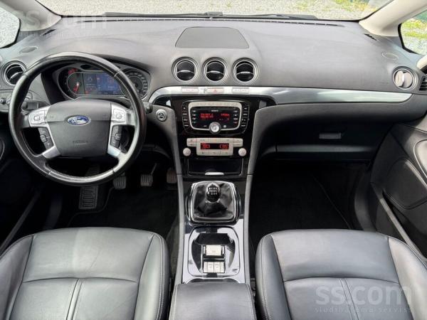 White Ford S-Max 2011 in Riga, with an engine capacity of 2.00 L and mileage of 288 thousand km for 5990 €, photo 5 on AUTOMOTO.COM.LV