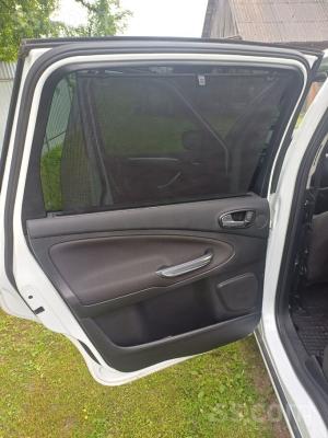 White Ford S-Max 2011 in Daugavpils, with an engine capacity of 2.20 L and mileage of 292 thousand km for 6000 €, photo 12 on AUTOMOTO.COM.LV