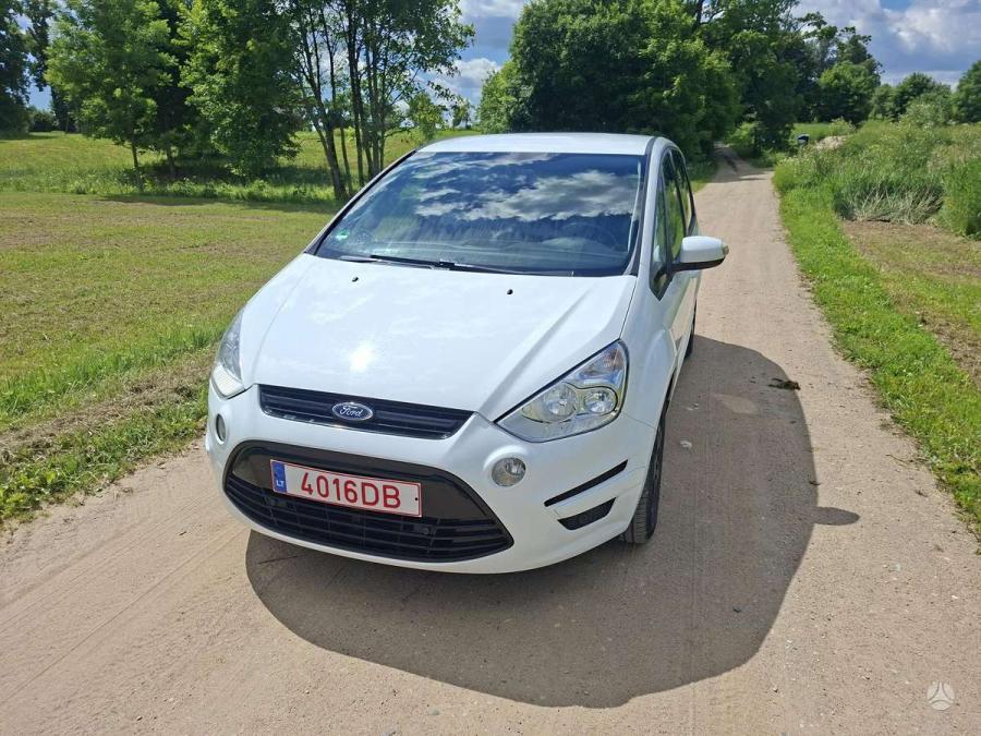 Balts Ford S-Max 2011 Birštonas, ar dzinēja tilpumu 2.00 L un nobraukumu 244 tūkst. km par 4400 €, foto 1 vietnē AUTOMOTO.COM.LV