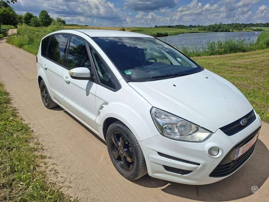 Balts Ford S-Max 2011 Birštonas, ar dzinēja tilpumu 2.00 L un nobraukumu 244 tūkst. km par 4400 €, foto 5 vietnē AUTOMOTO.COM.LV