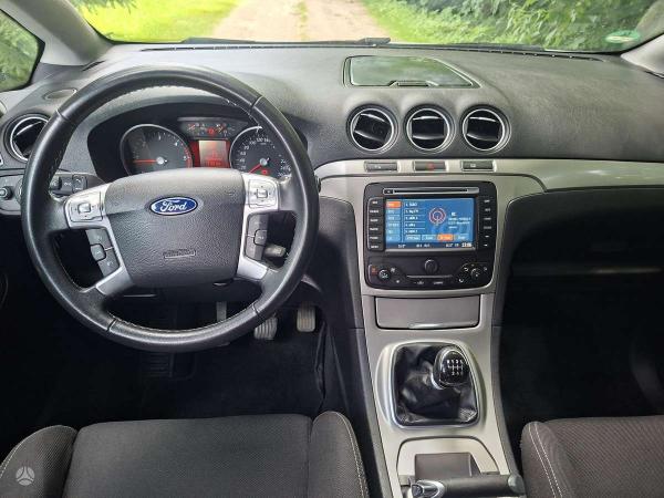 Balts Ford S-Max 2011 Birštonas, ar dzinēja tilpumu 2.00 L un nobraukumu 244 tūkst. km par 4400 €, foto 9 vietnē AUTOMOTO.COM.LV