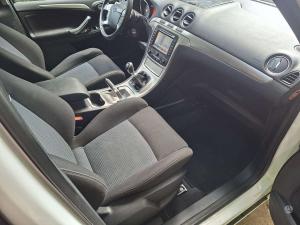 Balts Ford S-Max 2011 Birštonas, ar dzinēja tilpumu 2.00 L un nobraukumu 244 tūkst. km par 4400 €, foto 12 vietnē AUTOMOTO.COM.LV