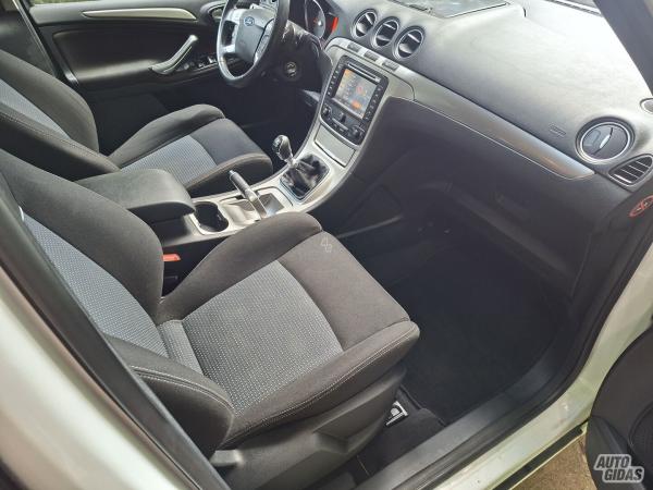 Balts Ford S-Max 2011 Birštonas, ar dzinēja tilpumu 2.00 L un nobraukumu 244 tūkst. km par 4400 €, foto 9 vietnē AUTOMOTO.COM.LV