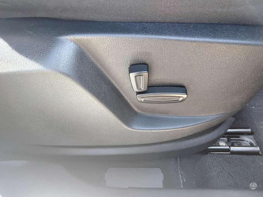 Balts Ford S-Max 2011 Šauļi, ar dzinēja tilpumu 2.00 L un nobraukumu 310 tūkst. km par 3900 €, foto 16 vietnē AUTOMOTO.COM.LV