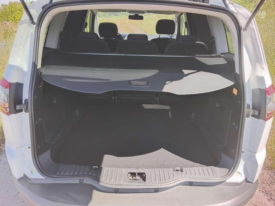 Balts Ford S-Max 2011 Šauļi, ar dzinēja tilpumu 2.00 L un nobraukumu 310 tūkst. km par 3900 €, foto 19 vietnē AUTOMOTO.COM.LV
