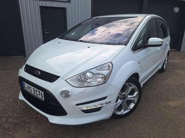 White Ford S-Max 2011 in Jonava, with an engine capacity of 2.00 L and mileage of 298 thousand km for 5300 €, photo 9 on AUTOMOTO.COM.LV