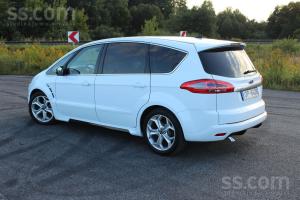 White Ford S-Max 2011 in Rezekne, with an engine capacity of 2.00 L and mileage of 297 thousand km for 6580 €, photo 5 on AUTOMOTO.COM.LV