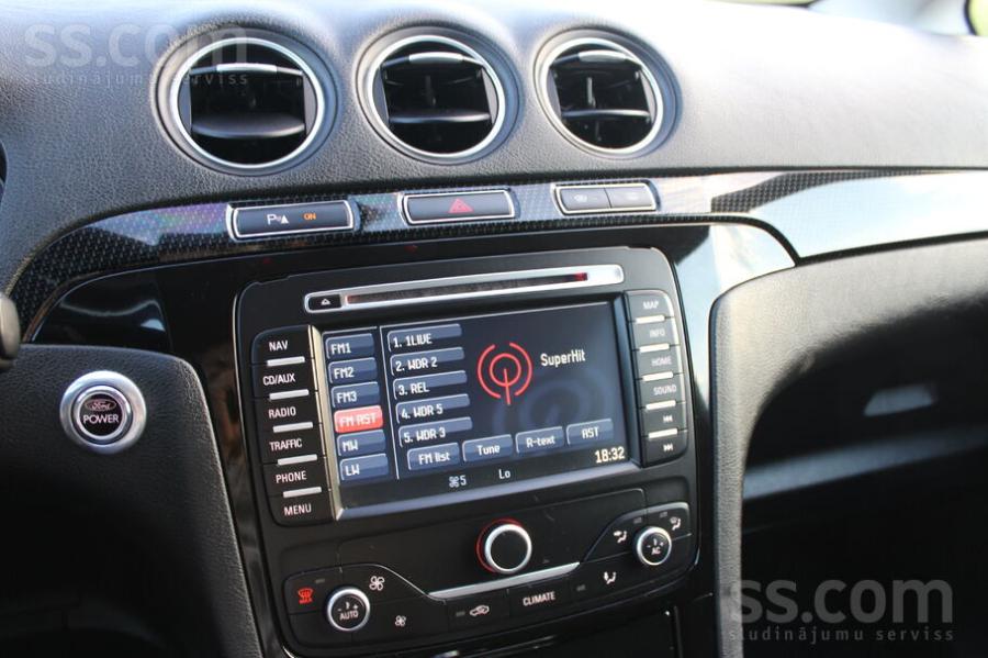 White Ford S-Max 2011 in Rezekne, with an engine capacity of 2.00 L and mileage of 297 thousand km for 6580 €, photo 10 on AUTOMOTO.COM.LV