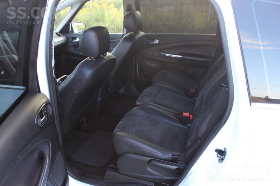 White Ford S-Max 2011 in Rezekne, with an engine capacity of 2.00 L and mileage of 297 thousand km for 6580 €, photo 14 on AUTOMOTO.COM.LV