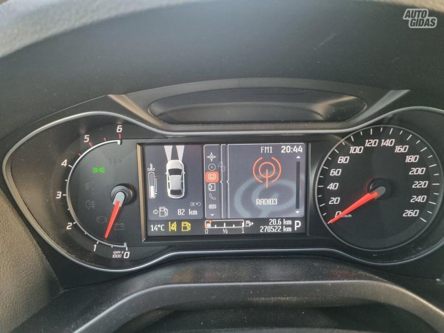 White Ford S-Max 2011 in Panevezys, with an engine capacity of 2.20 L and mileage of 270 thousand km for 5900 €, photo 18 on AUTOMOTO.COM.LV