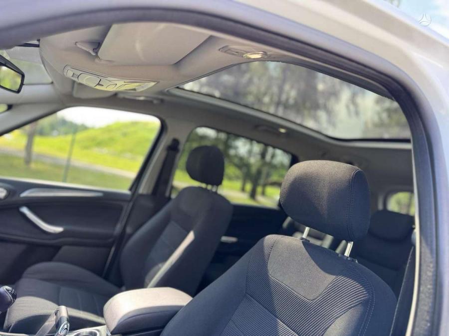 Balts Ford S-Max 2011 Tauragė, ar dzinēja tilpumu 2.00 L un nobraukumu 258 tūkst. km par 5999 €, foto 13 vietnē AUTOMOTO.COM.LV