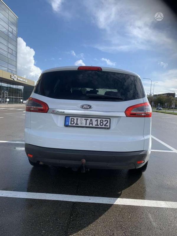 Ford S-Max 2011 KauÅa vietnÄ Balts Ford S-Max 2011 KauÅa, ar dzinÄja tilpumu 2.00 L un nobraukumu 244 tÅ«kst. km par 4650 ā¬, foto 4 vietnÄ AUTOMOTO.COM.LV