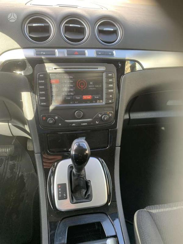 Ford S-Max 2011 KauÅa vietnÄ Balts Ford S-Max 2011 KauÅa, ar dzinÄja tilpumu 2.00 L un nobraukumu 244 tÅ«kst. km par 4650 ā¬, foto 10 vietnÄ AUTOMOTO.COM.LV