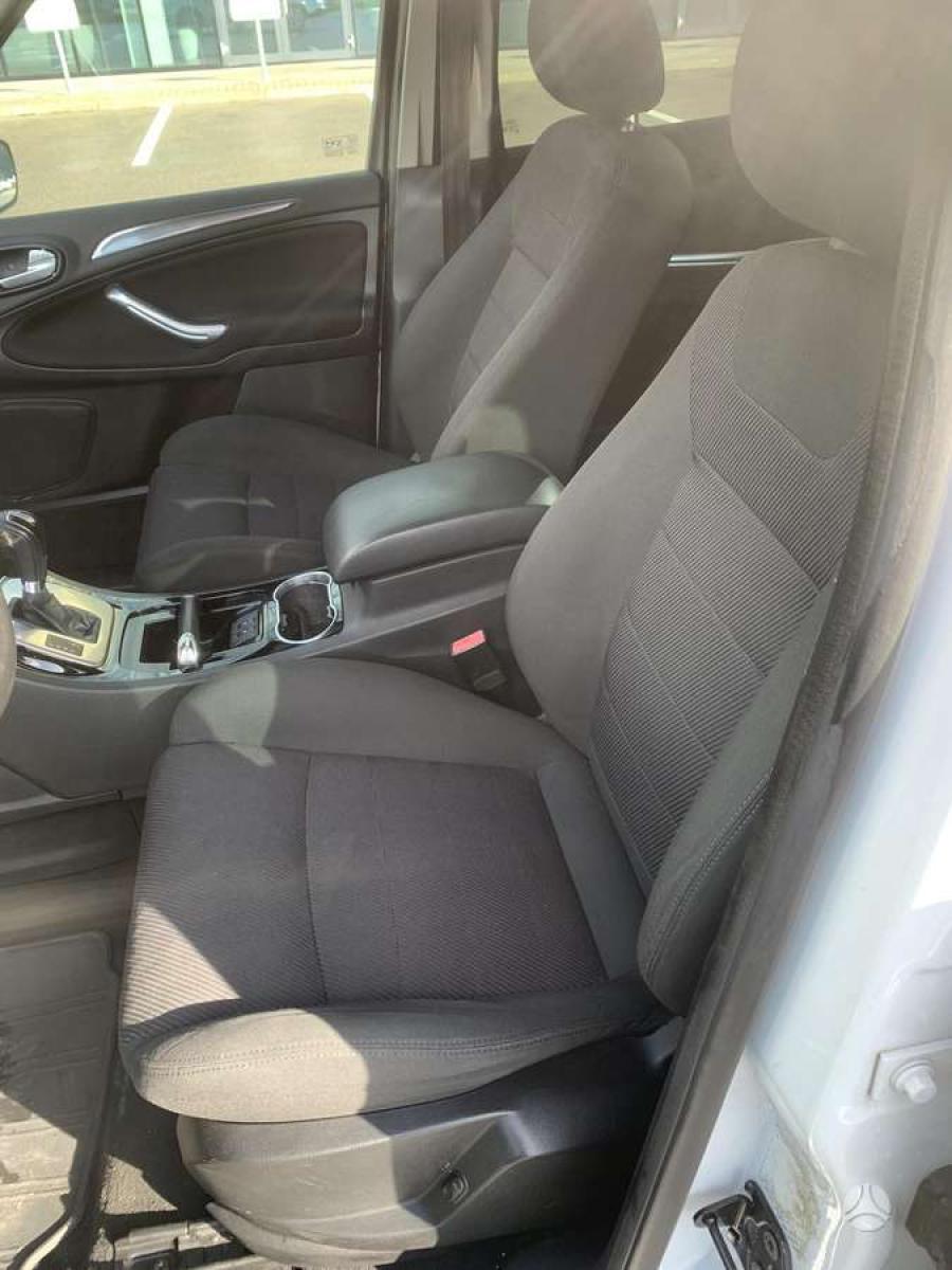 Balts Ford S-Max 2011 Kauņa, ar dzinēja tilpumu 2.00 L un nobraukumu 244 tūkst. km par 4650 €, foto 12 vietnē AUTOMOTO.COM.LV