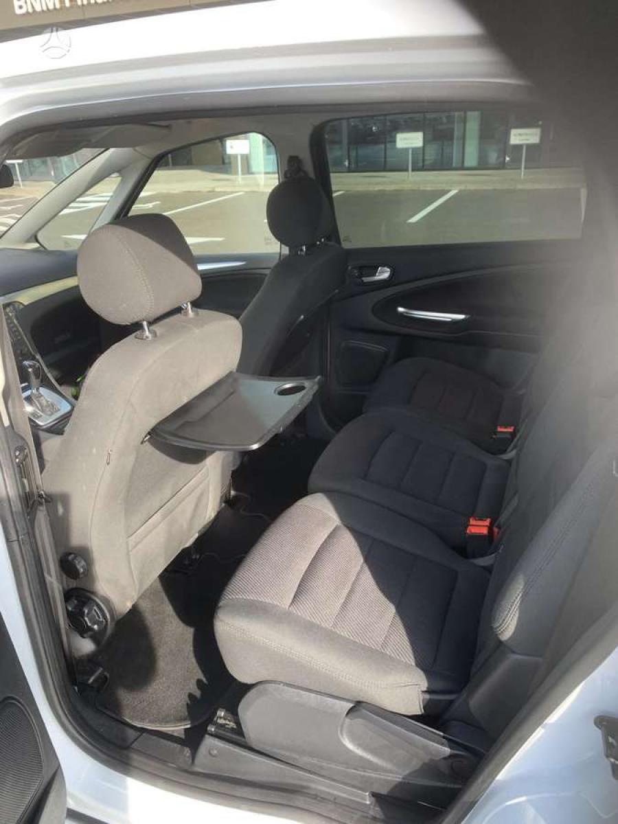 Balts Ford S-Max 2011 Kauņa, ar dzinēja tilpumu 2.00 L un nobraukumu 244 tūkst. km par 4650 €, foto 18 vietnē AUTOMOTO.COM.LV