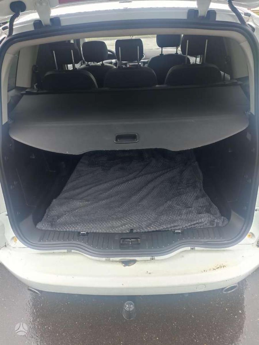 Balts Ford S-Max 2011 Jonava, ar dzinēja tilpumu 2.18 L un nobraukumu 270 tūkst. km par 6750 €, foto 6 vietnē AUTOMOTO.COM.LV