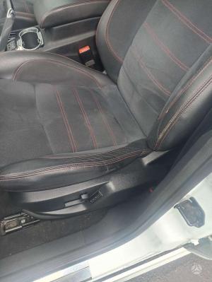 Balts Ford S-Max 2011 Jonava, ar dzinēja tilpumu 2.18 L un nobraukumu 270 tūkst. km par 6750 €, foto 11 vietnē AUTOMOTO.COM.LV