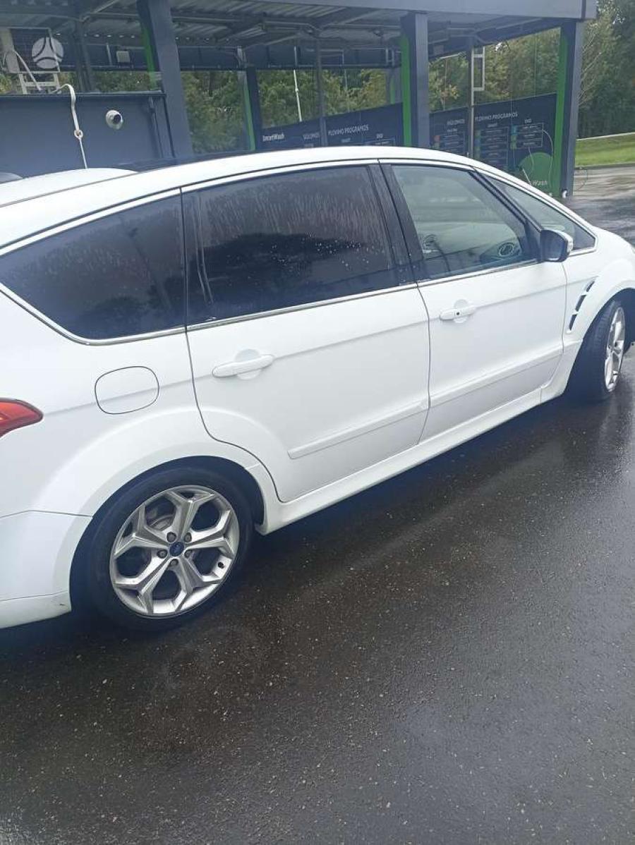 Balts Ford S-Max 2011 Jonava, ar dzinēja tilpumu 2.18 L un nobraukumu 270 tūkst. km par 6750 €, foto 15 vietnē AUTOMOTO.COM.LV