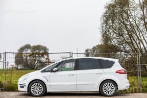 White Ford S-Max 2011 in Riga, with an engine capacity of 2.00 L and mileage of 407 thousand km for 5390 €, photo 5 on AUTOMOTO.COM.LV