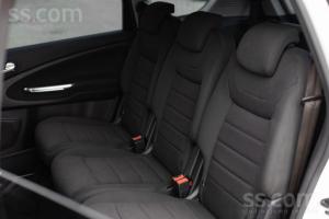 White Ford S-Max 2011 in Riga, with an engine capacity of 2.00 L and mileage of 407 thousand km for 5390 €, photo 12 on AUTOMOTO.COM.LV