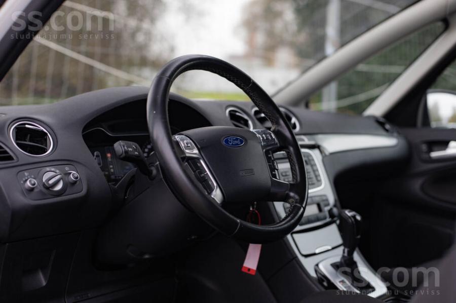 White Ford S-Max 2011 in Riga, with an engine capacity of 2.00 L and mileage of 407 thousand km for 5390 €, photo 15 on AUTOMOTO.COM.LV