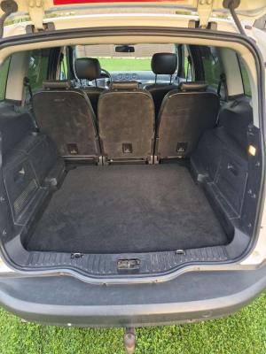Balts Ford S-Max 2011 Marijampole, ar dzinēja tilpumu 2.00 L un nobraukumu 321 tūkst. km par 4350 €, foto 9 vietnē AUTOMOTO.COM.LV