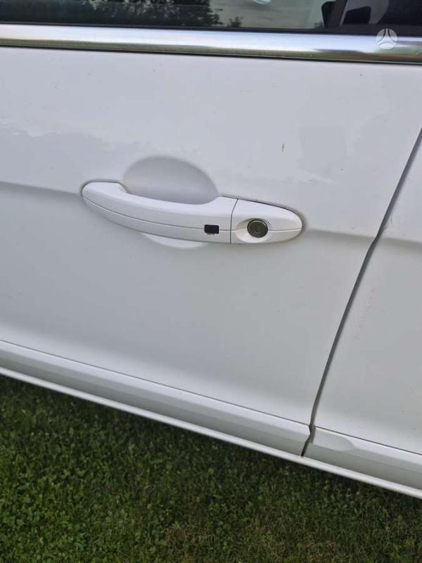 Balts Ford S-Max 2011 Marijampole, ar dzinēja tilpumu 2.00 L un nobraukumu 321 tūkst. km par 4350 €, foto 11 vietnē AUTOMOTO.COM.LV