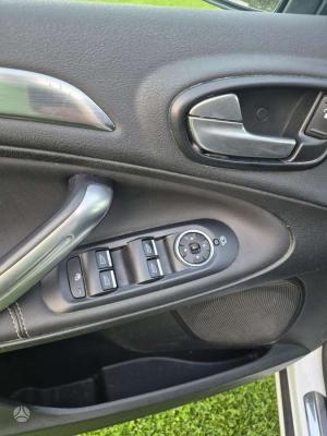 Balts Ford S-Max 2011 Marijampole, ar dzinēja tilpumu 2.00 L un nobraukumu 321 tūkst. km par 4350 €, foto 13 vietnē AUTOMOTO.COM.LV