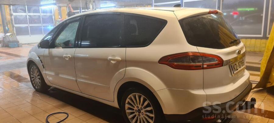 White Ford S-Max 2012 in Riga, with an engine capacity of 2.00 L and mileage of 300 thousand km for 2500 €, photo 18 on AUTOMOTO.COM.LV