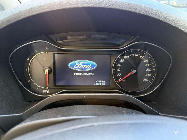 White Ford S-Max 2012 in Kaunas, with an engine capacity of 2.00 L and mileage of 239 thousand km for 2999 €, photo 11 on AUTOMOTO.COM.LV