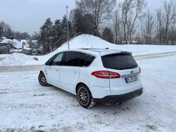 Balts Ford S-Max 2012 Viļņa, ar dzinēja tilpumu 2.20 L un nobraukumu 307 tūkst. km par 5800 €, foto 4 vietnē AUTOMOTO.COM.LV