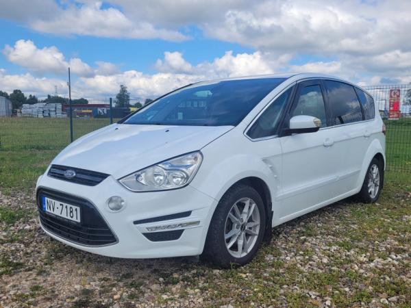 White Ford S-Max 2012 in Riga, with an engine capacity of 2.00 L and mileage of 303 thousand km for 6300 €, photo 1 on AUTOMOTO.COM.LV