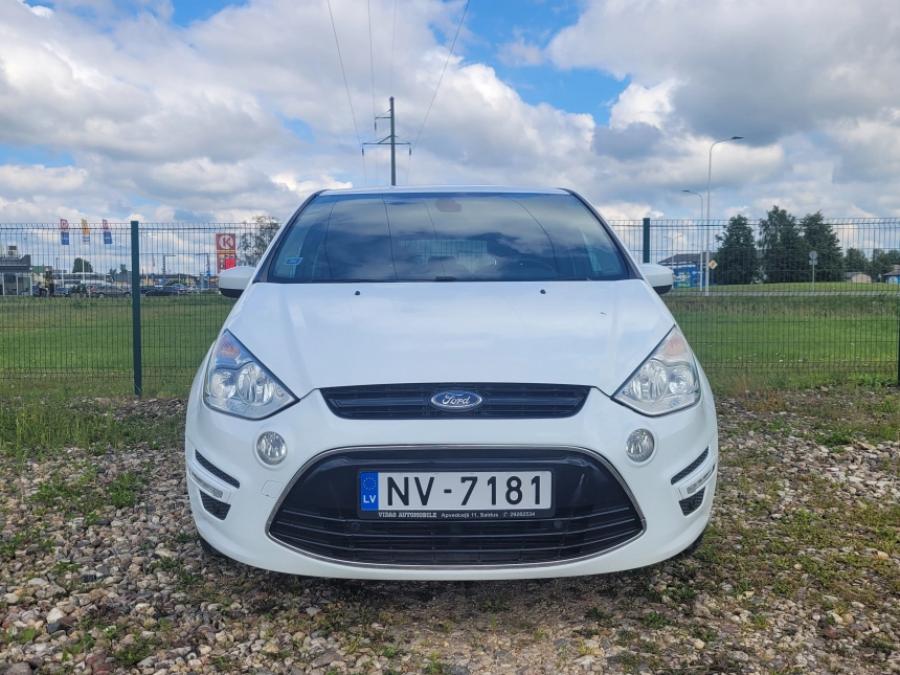 Balts Ford S-Max 2012 Rīga, ar dzinēja tilpumu 2.00 L un nobraukumu 303 tūkst. km par 6300 €, foto 5 vietnē AUTOMOTO.COM.LV