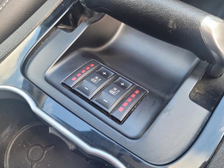 Balts Ford S-Max 2012 Rīga, ar dzinēja tilpumu 2.00 L un nobraukumu 303 tūkst. km par 6300 €, foto 18 vietnē AUTOMOTO.COM.LV