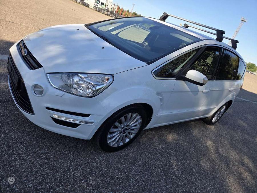 White Ford S-Max 2012 in Marijampole, with an engine capacity of 1.60 L and mileage of 210 thousand km for 5250 €, photo 1 on AUTOMOTO.COM.LV