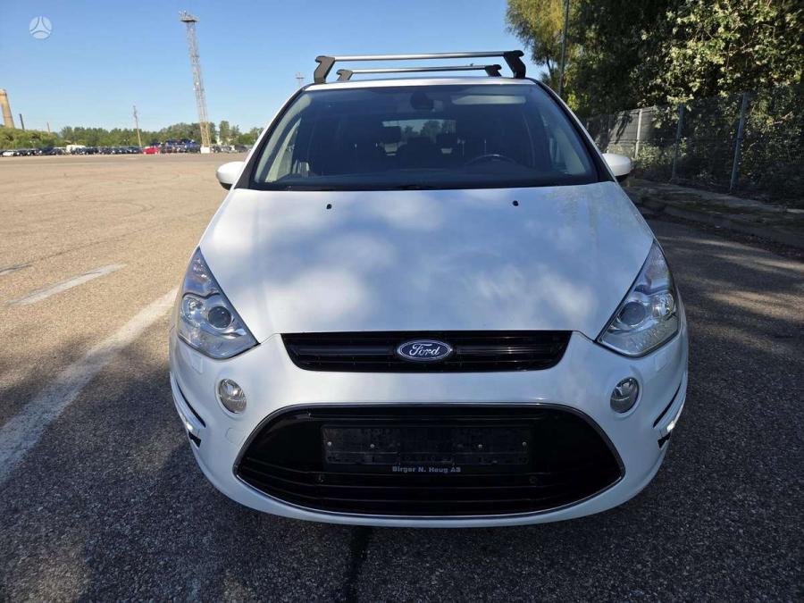 White Ford S-Max 2012 in Marijampole, with an engine capacity of 1.60 L and mileage of 210 thousand km for 5250 €, photo 6 on AUTOMOTO.COM.LV