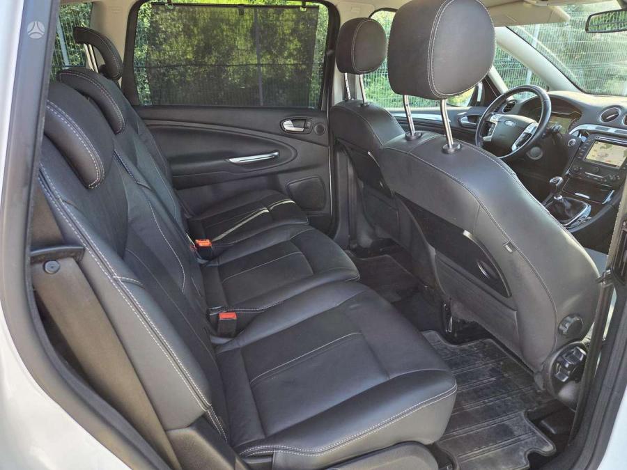 White Ford S-Max 2012 in Marijampole, with an engine capacity of 1.60 L and mileage of 210 thousand km for 5250 €, photo 19 on AUTOMOTO.COM.LV